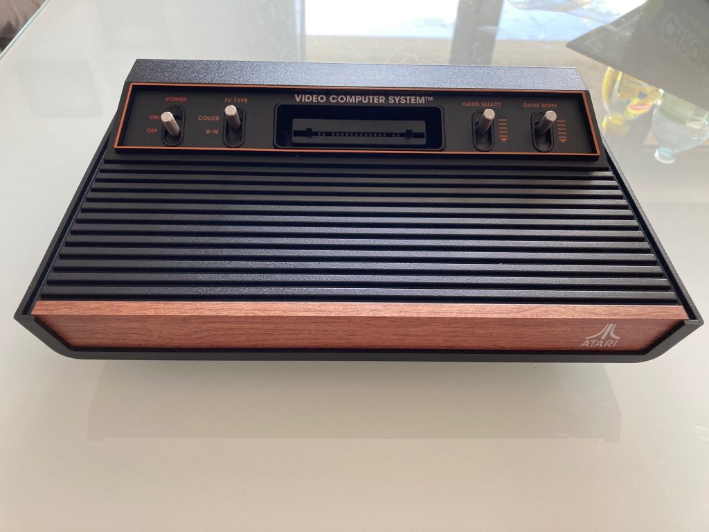 Test Atari 2600+ Que vaut cette réédition de la fameuse Atari 2600?